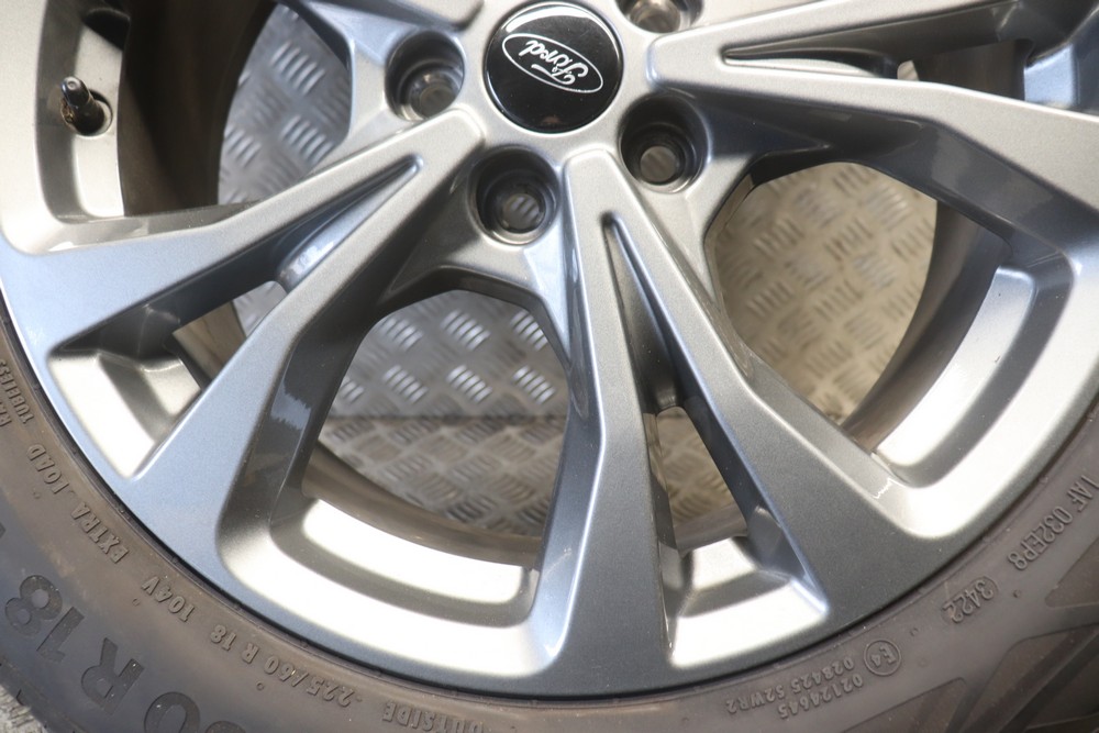 FORD KUGA MK3 ST-LINE R18 ALLOY WHEEL WITH BAD TYRE 2020-2024 DV72-4 ...