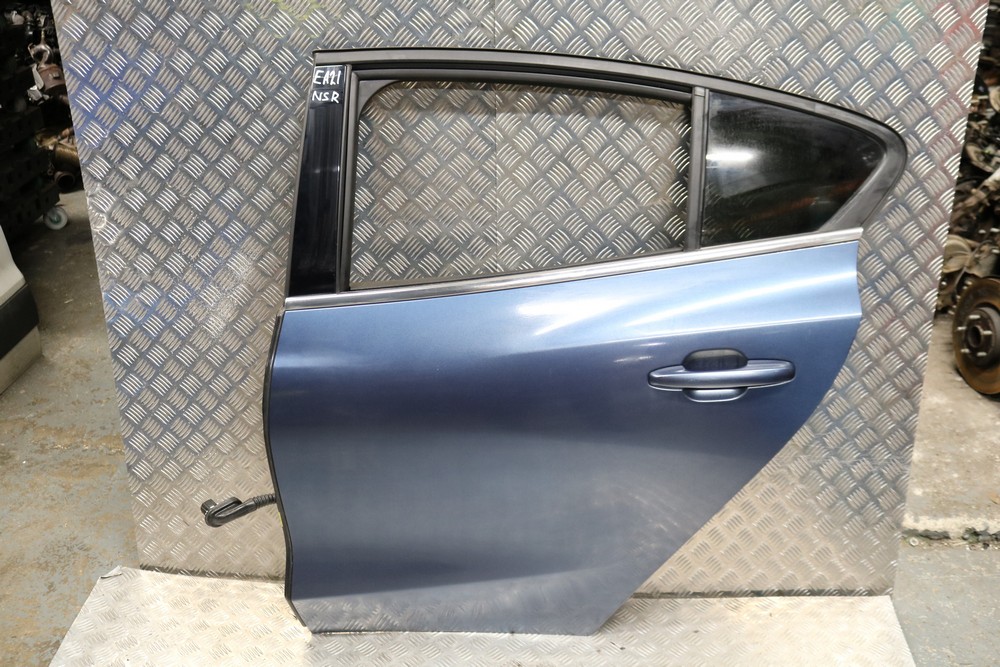 FORD FOCUS MK4 HATCHBACK NSR REAR DOOR IN BLUE METALLIC 2018-2021 EA21 ...