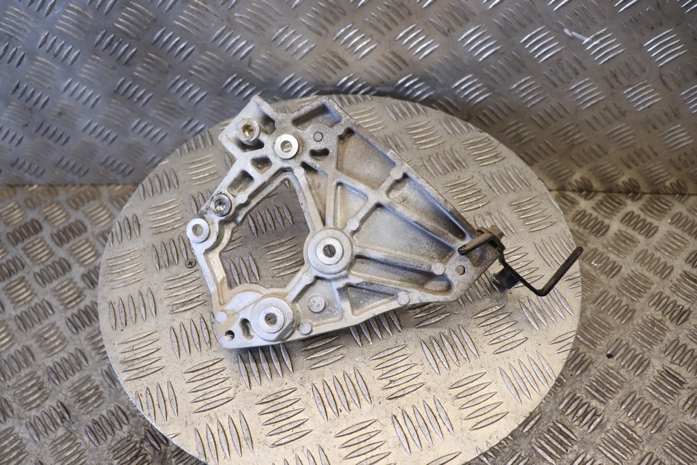 FORD KUGA MK3 ST-LINE 1.5 ECOBLUE EURO6.2 A/C COMPRESSOR BRACKET 2020 ...