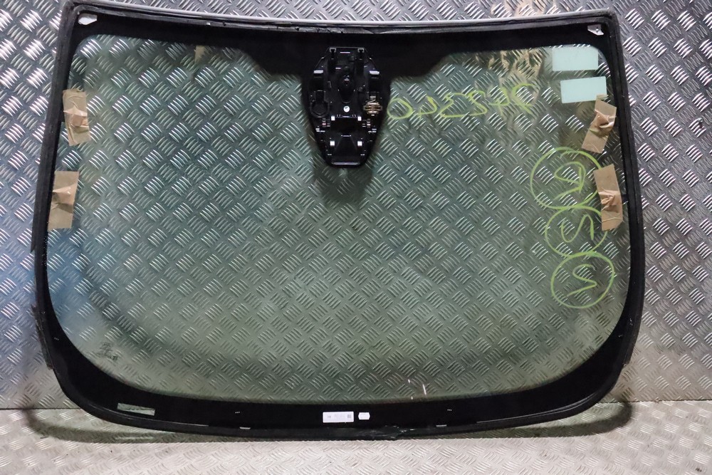 FORD ECOSPORT MK1 FRONT WINDSCREEN GLASS LN15-A03100-B 2018-2020 YY20 ...