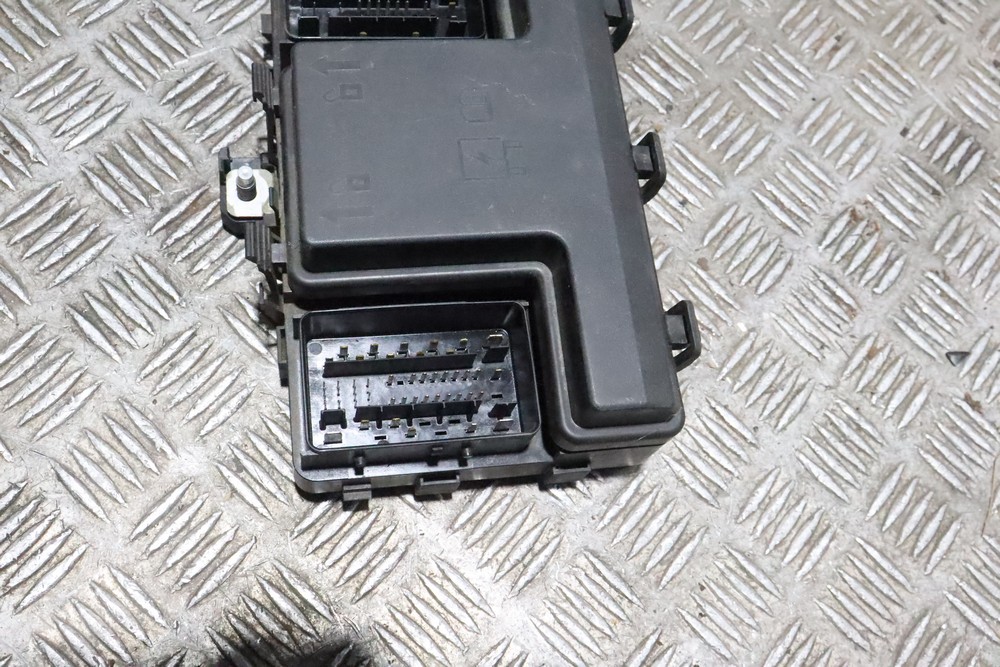 FORD RANGER MK3 3.2 TDCI ENGINE BAY FUSE BOX GB3T-14D068-KB 2016-2022 ...