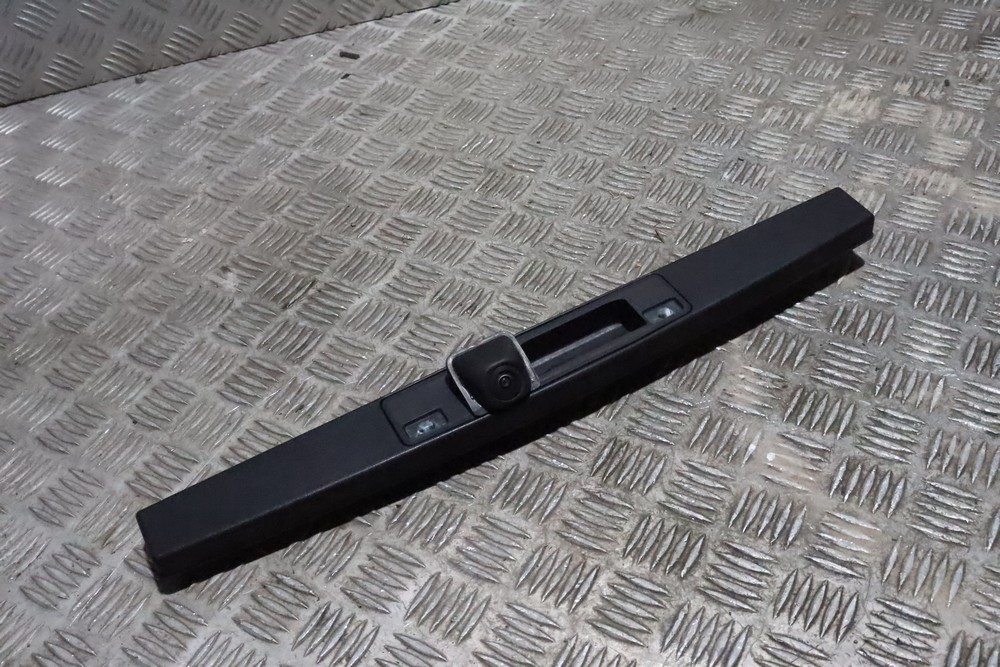 FORD PUMA MK1 TAILGATE TRIM WITH REAR VIEW CAMERA L1TB-431B82-ADW 2019 ...