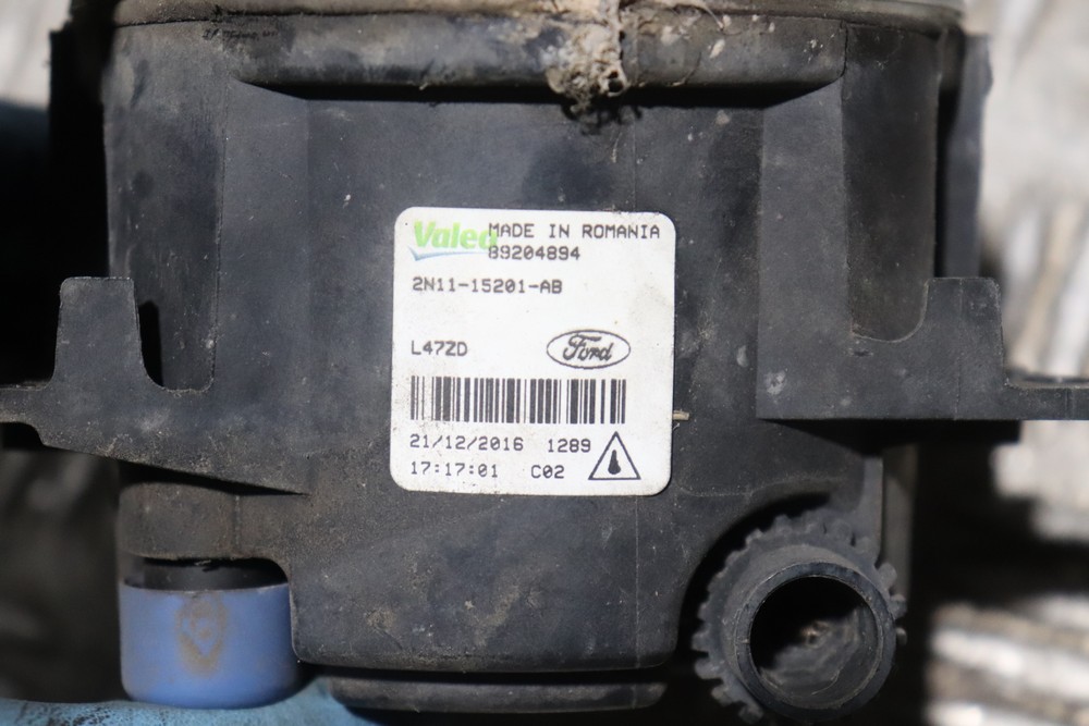 FORD FIESTA MK7 ST180 FRONT BUMPER FOG LIGHT 2N11-15201-AB 2013-2017 ...