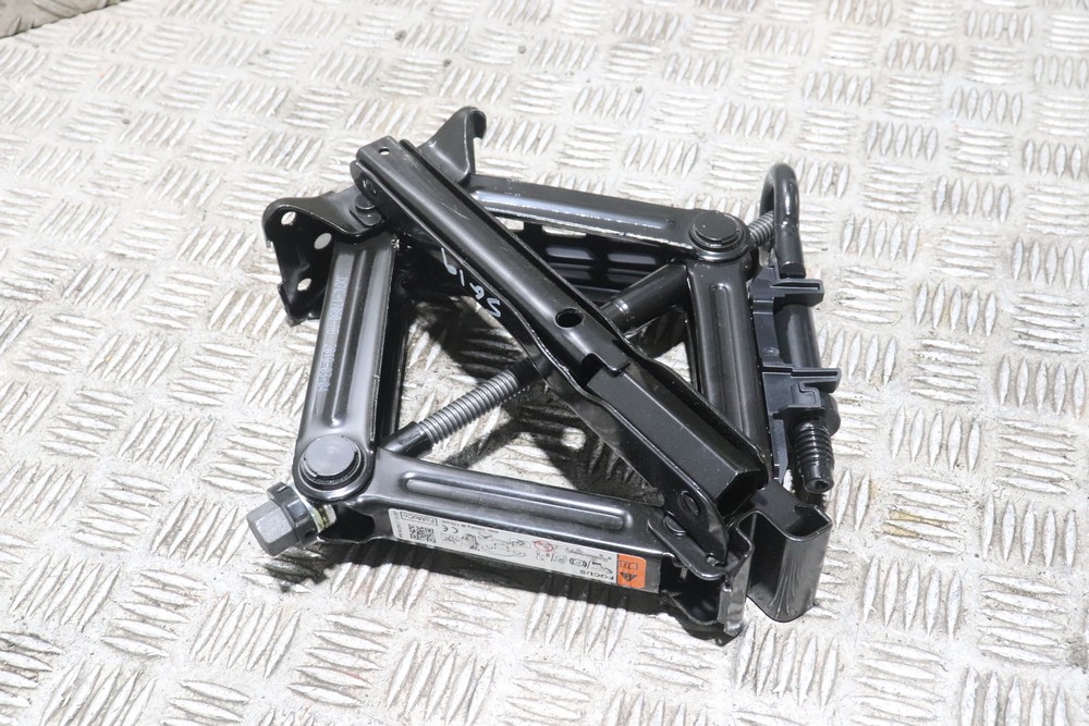 FORD FOCUS MK4 CAR JACK KIT JX7C-17A078-AA 2018-2021 SG19 – Gala Motors