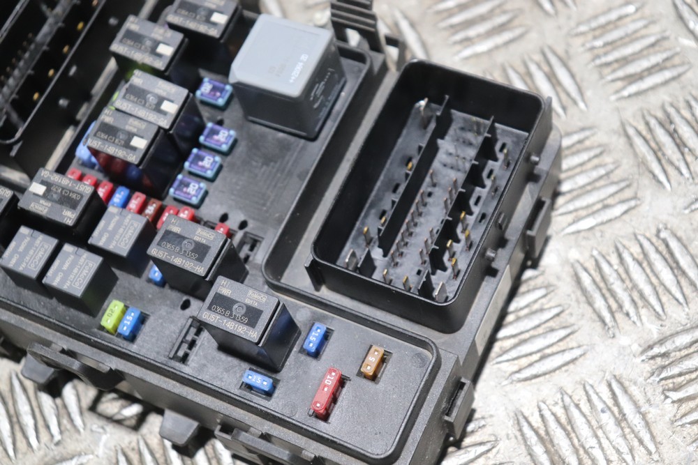 FORD RANGER MK3 ENGINE BAY FUSE BOX LB3T-14D068-CB 2016-2022 MH21 ...