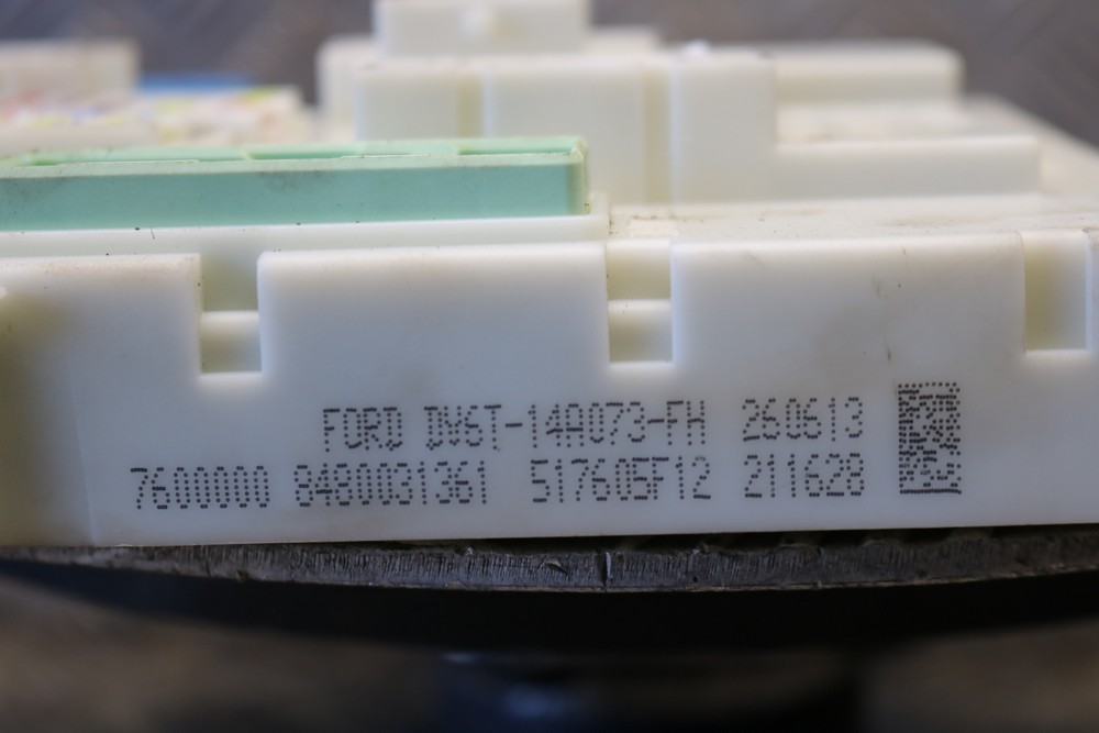 FORD KUGA MK2 BCM BODY CONTROL MODULE DV6T-14A073-FH 2013-2016 WR13 ...