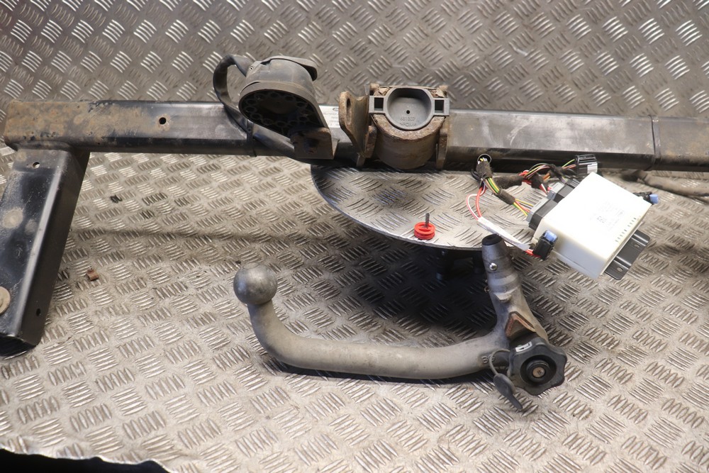 FORD EDGE MK1 TOW BAR WITH MODULE G2GJ-19D521-AA, DG9T-19H378-D 2015 ...