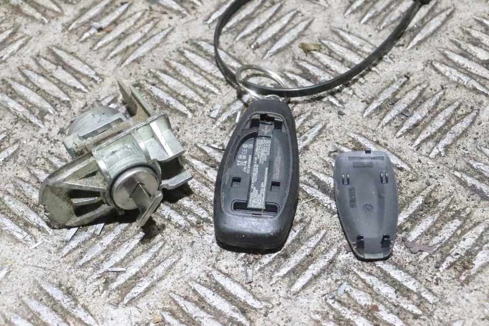 FORD FOCUS MK3 KEY DOOR LOCK 2015-2018 LP15Y – Gala Motors