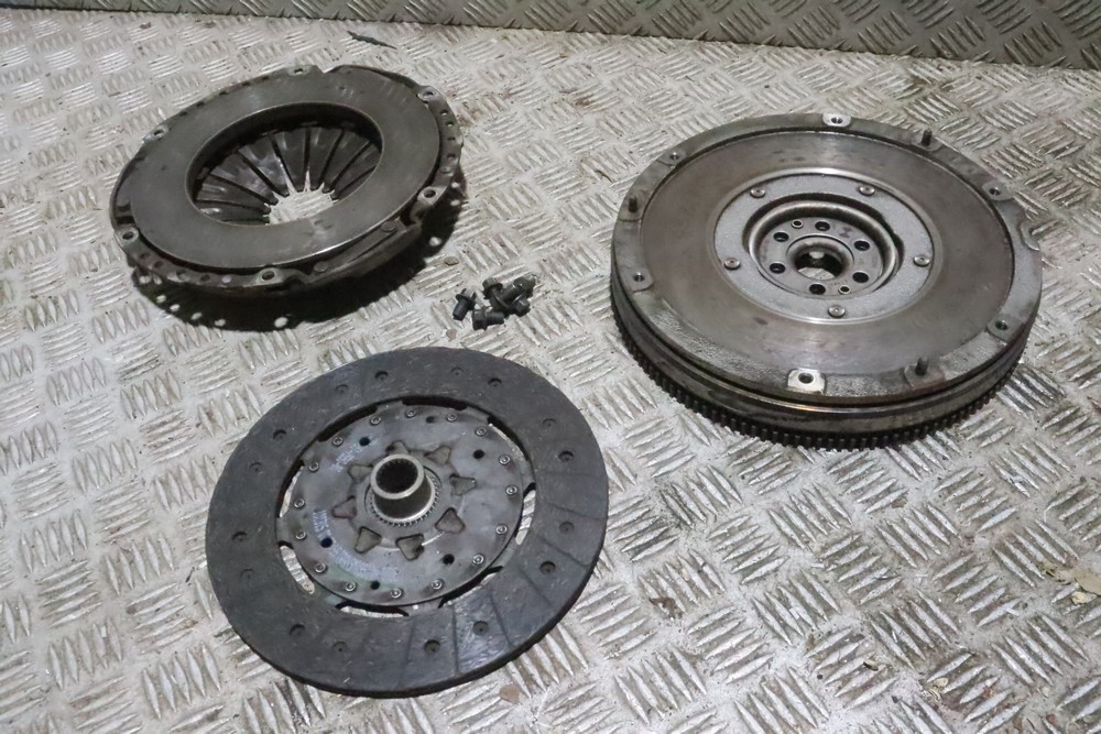 FORD FOCUS MK3 1.5 ECOBOOST EURO6 MANUAL FLYWHEEL 2015-2018 WR15 – Gala ...