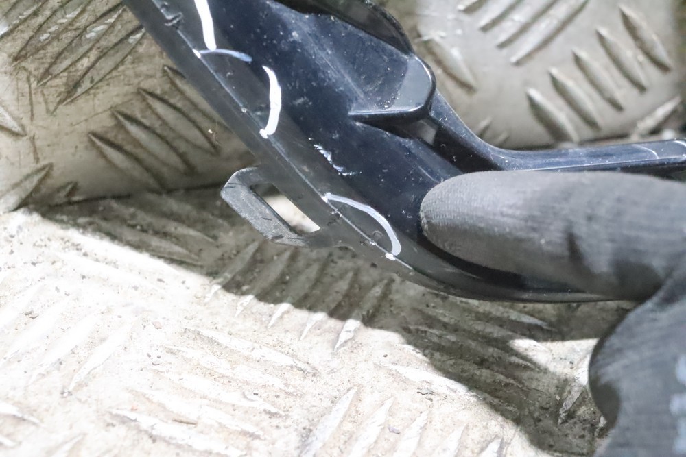 FORD FOCUS MK3 ZETEC S FRONT BUMPER OS FOG LIGHT TRIM SEE PHOTOS 2015 ...