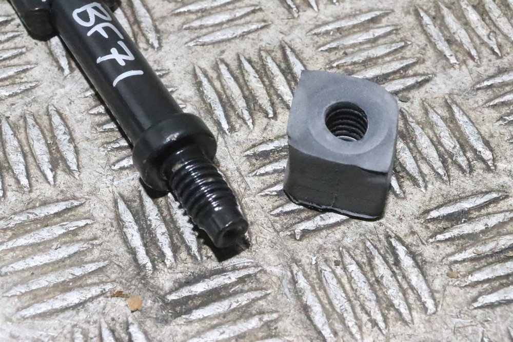 FORD PUMA MK1 ST-LINE VIGNALE TOWING HOOK EYE JX61-17B801-A 2019-2024 ...